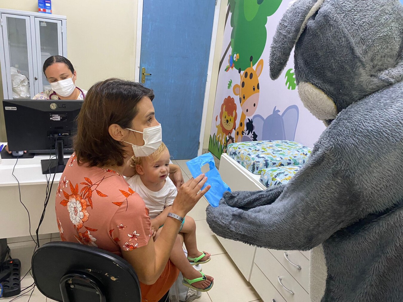 Equipe do Hospital Municipal Rodolpho Perissé realiza atividade no Dia ...